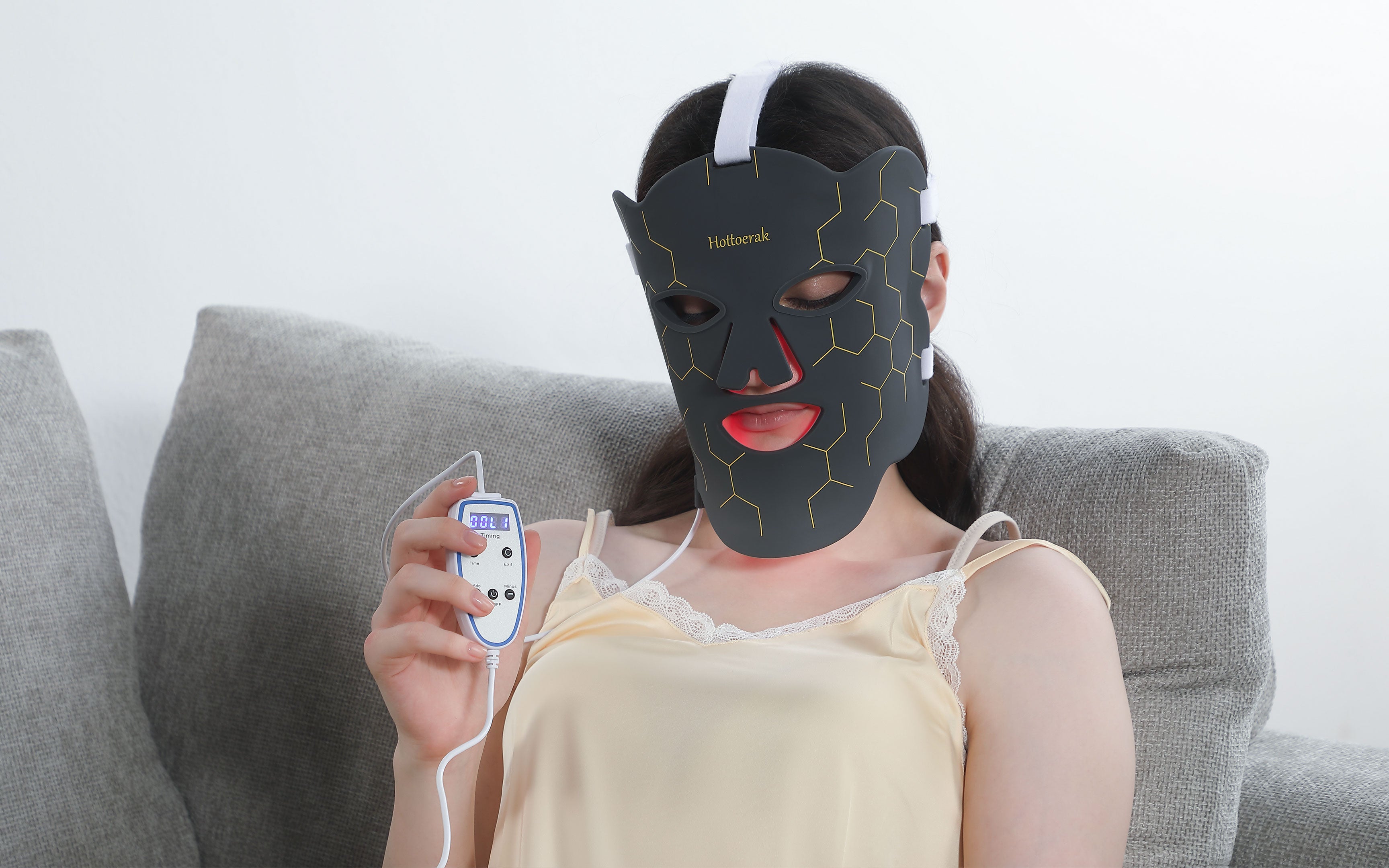 Top 5 Reasons Why You Should Use LED Light Therapy Masks