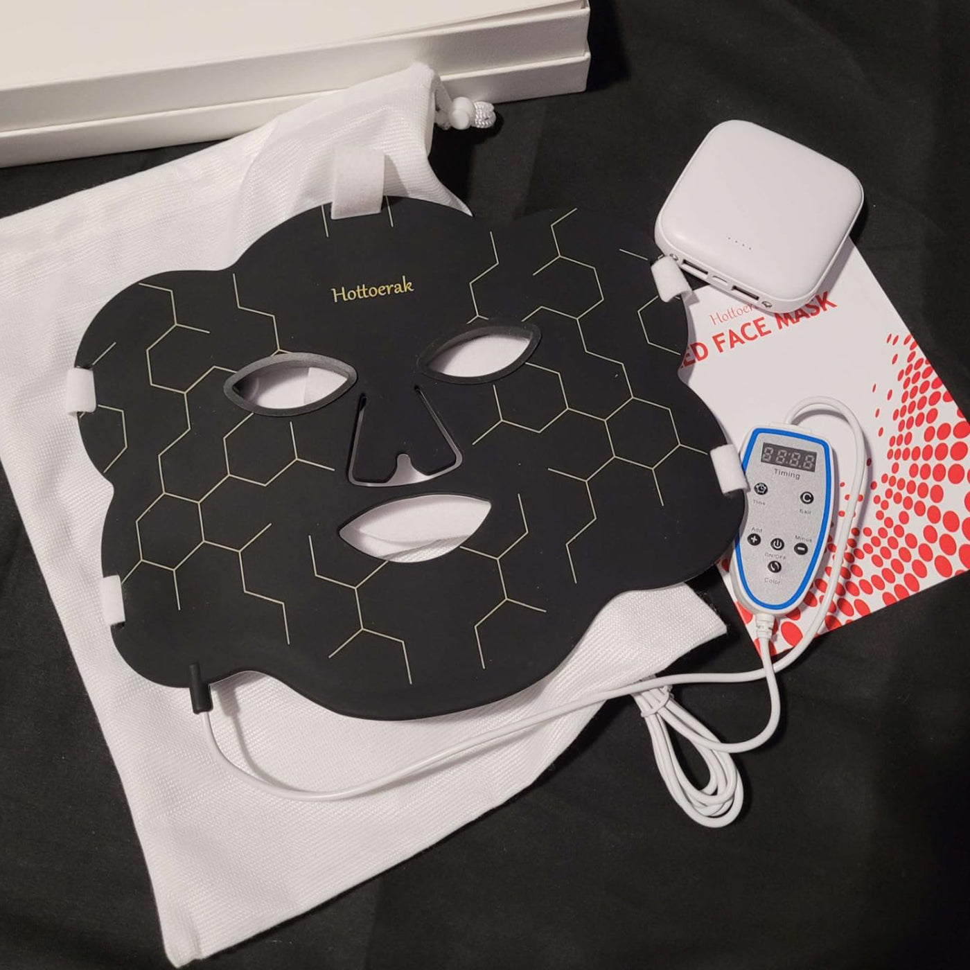 Red Light Therapy Mask| Awakens younger looking skin